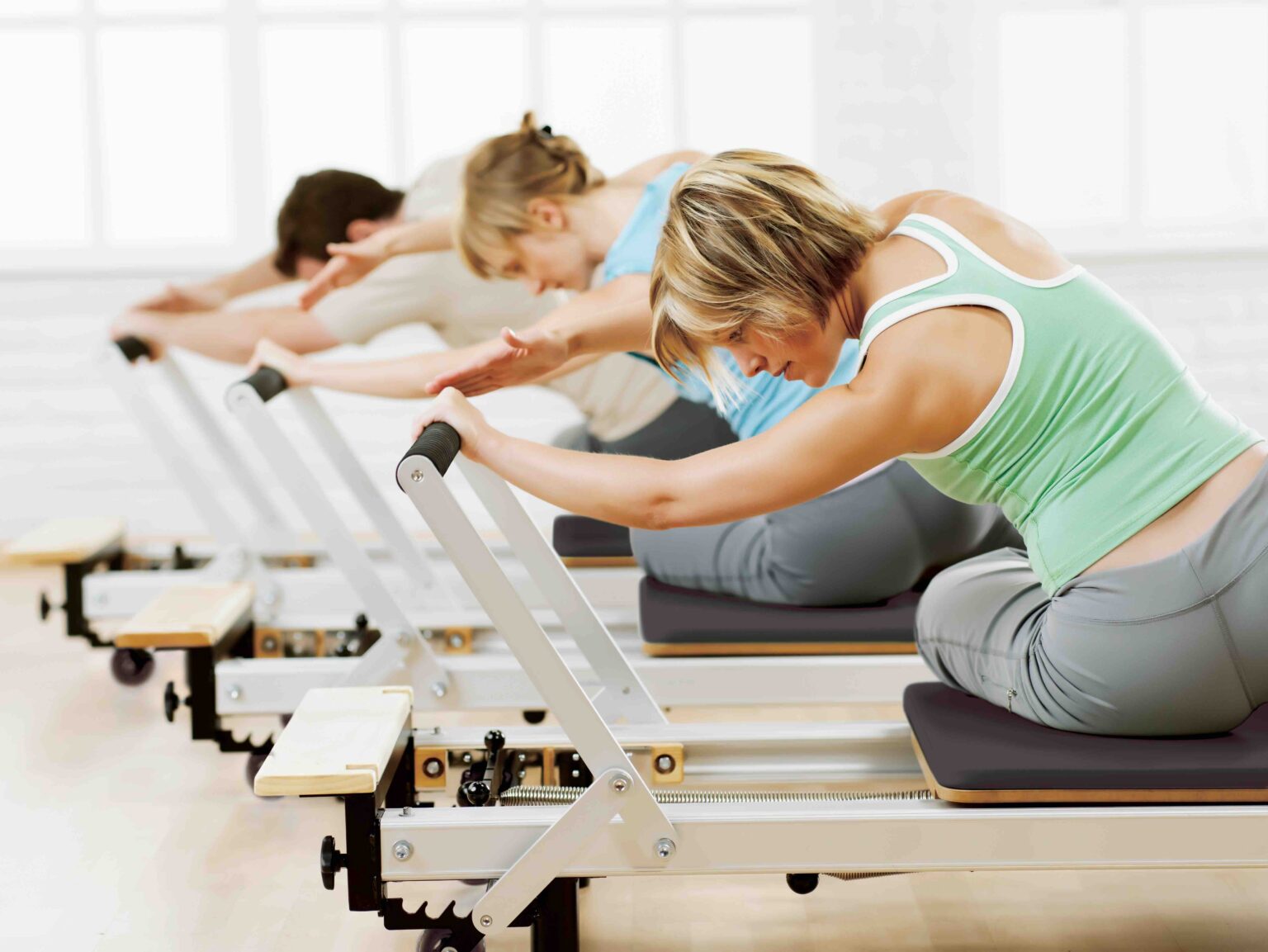 Hvordan trene med Pilates Reformer – øvelser og tips | Fitness Brands